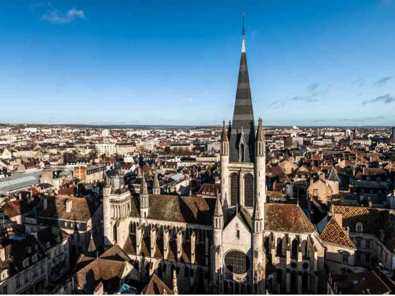 13 Best Weekend Trips From Paris by Train - Dreams in Paris