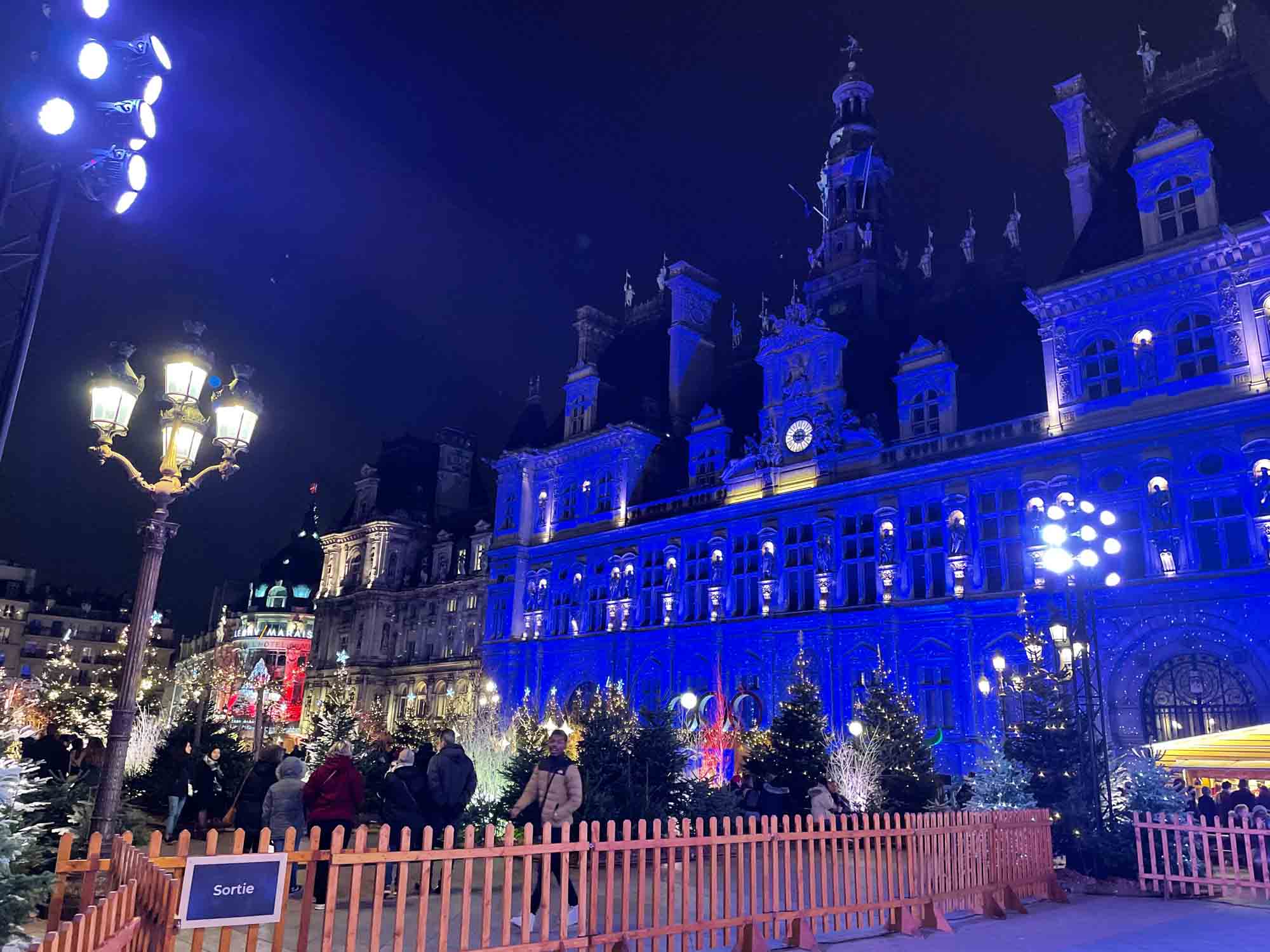 Christmas In Paris: 14 Fun Things To Do In Paris At Christmas - Dreams ...