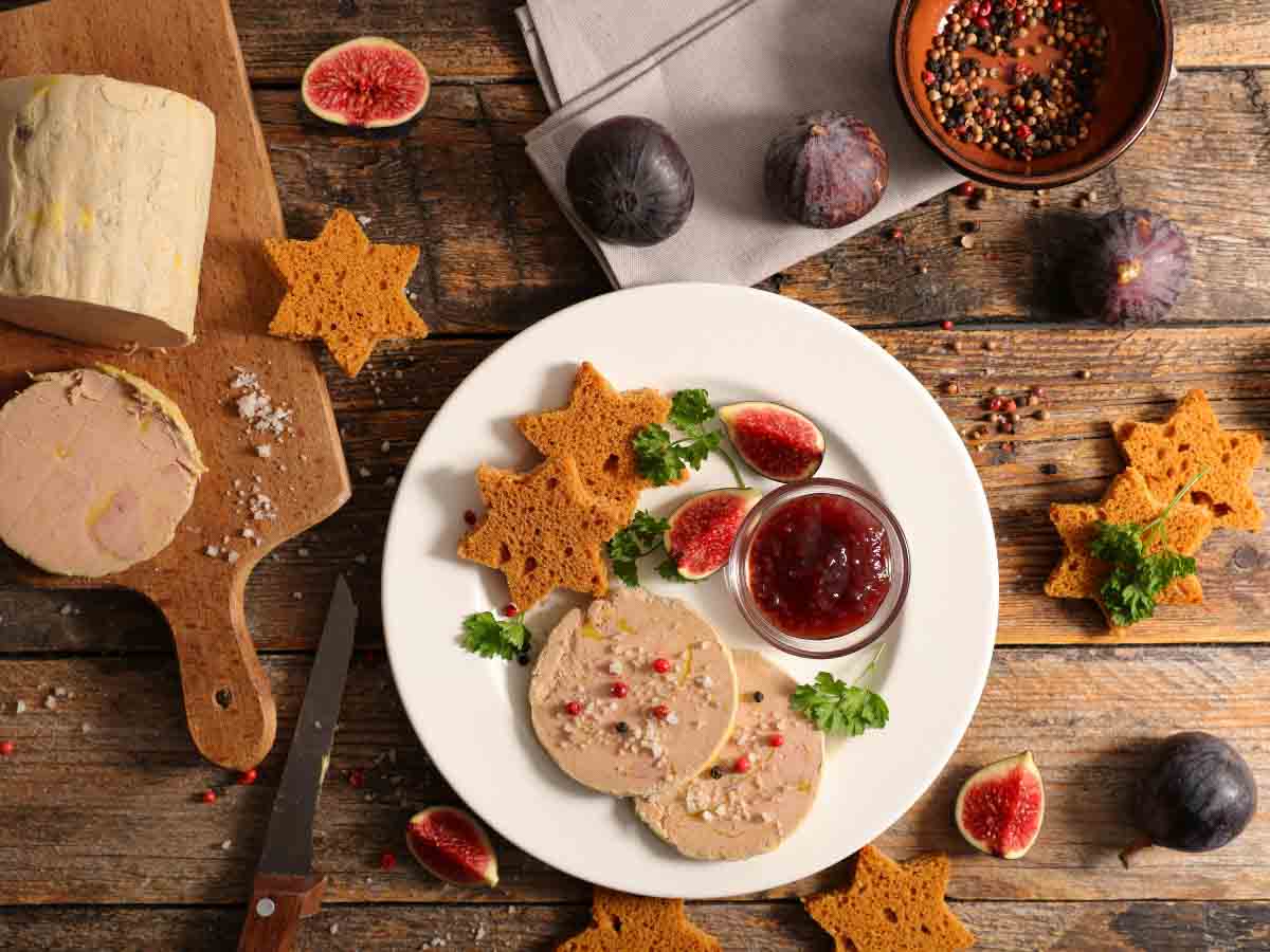 Weird French Foods: 17 Traditional Dishes You’ll Either Love or Hate ...