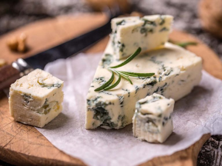 Weird French Foods: 17 Traditional Dishes You’ll Either Love or Hate ...
