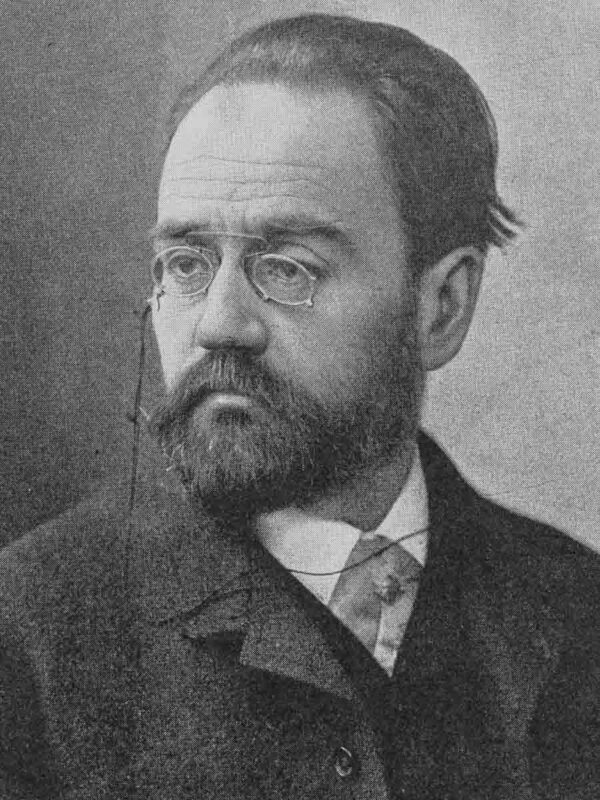17 Most Famous French Writers Of All Time - Dreams in Paris