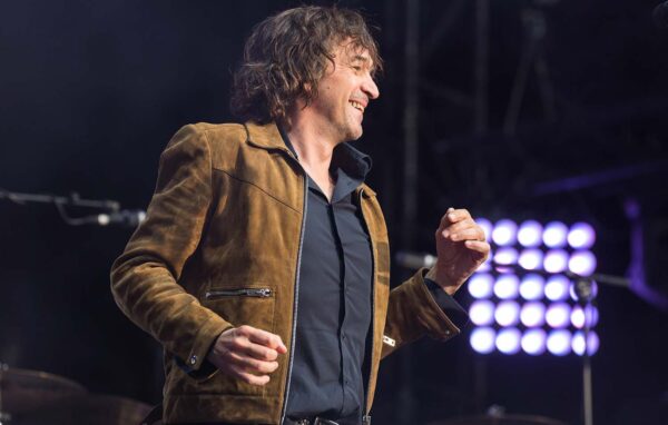17 Most Famous French Singers Whose Songs You Have to Listen To ...