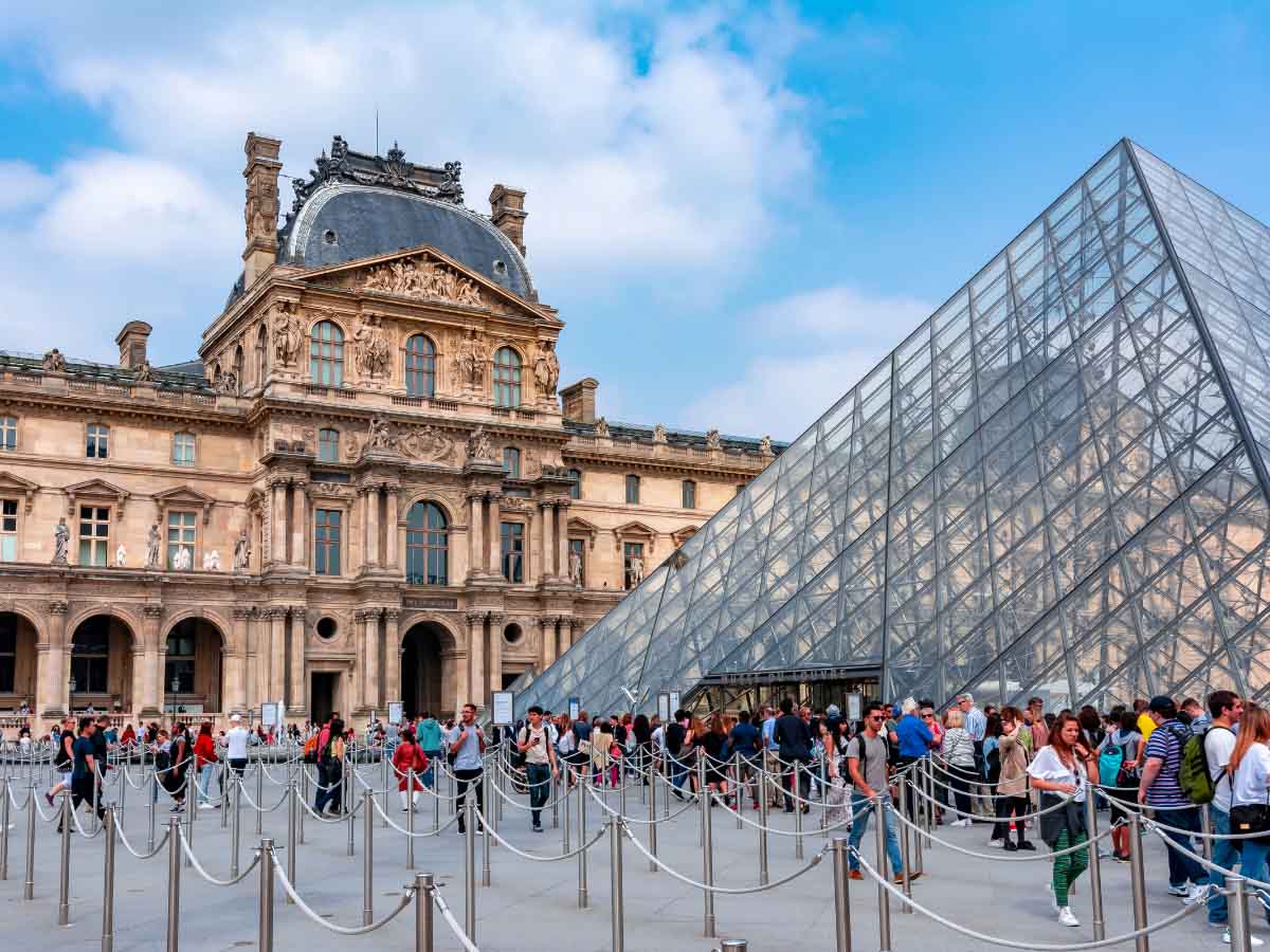 What To See At The Louvre Museum: 17 Best Artworks Not To Miss - Dreams ...