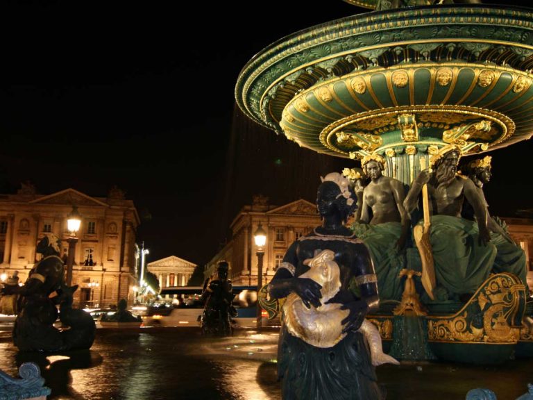 Paris Nightlife: 25 Best Things to Do in Paris at Night - Dreams in Paris