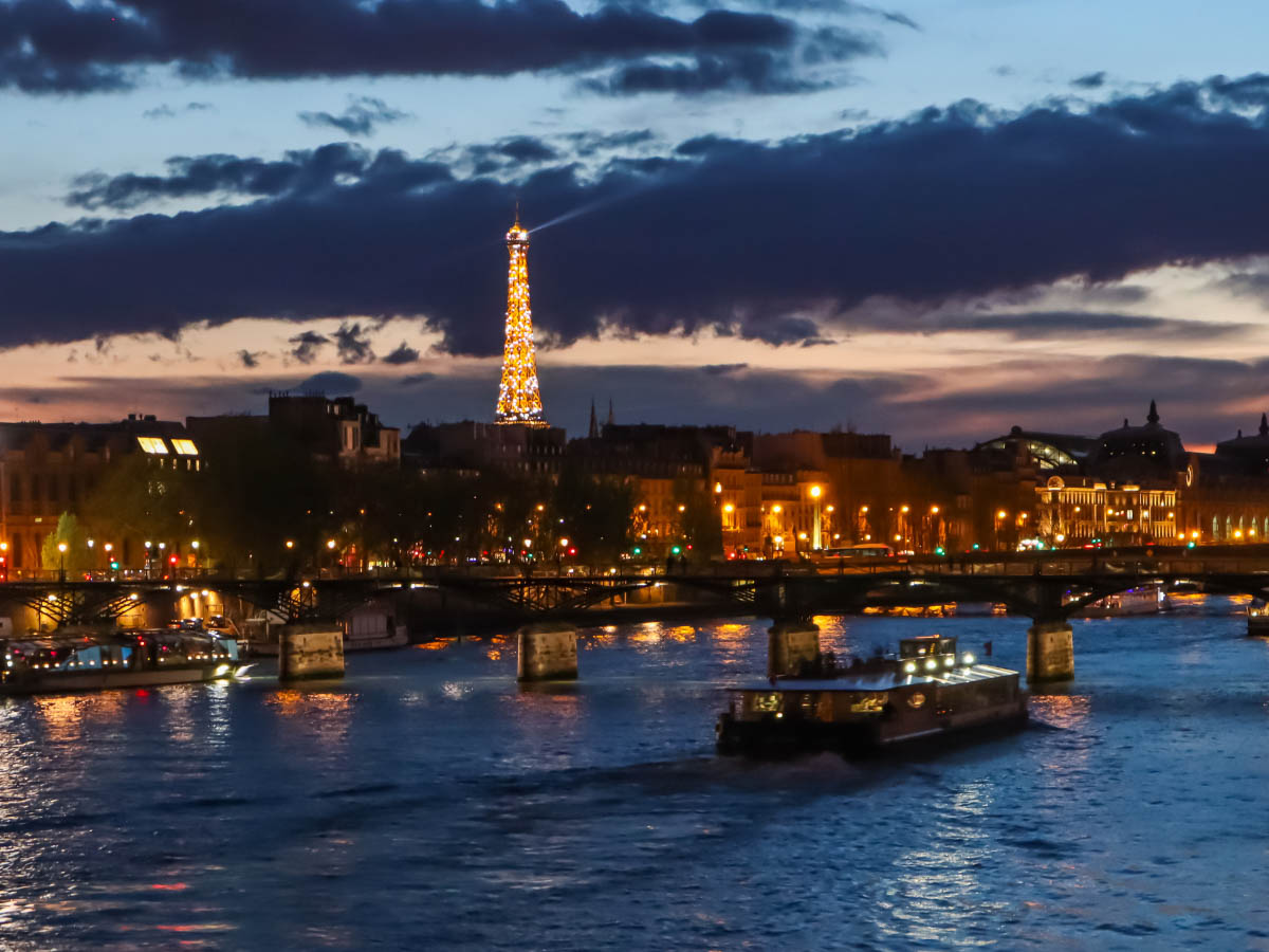 11 Best Night Tours of Paris To Help You Discover The City More ...