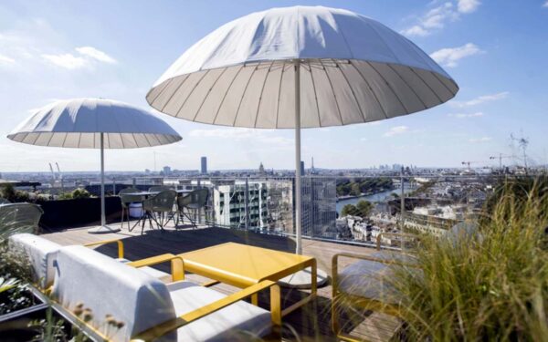 17 Best Rooftop Bars In Paris That Offer Stunning Views - Dreams in Paris
