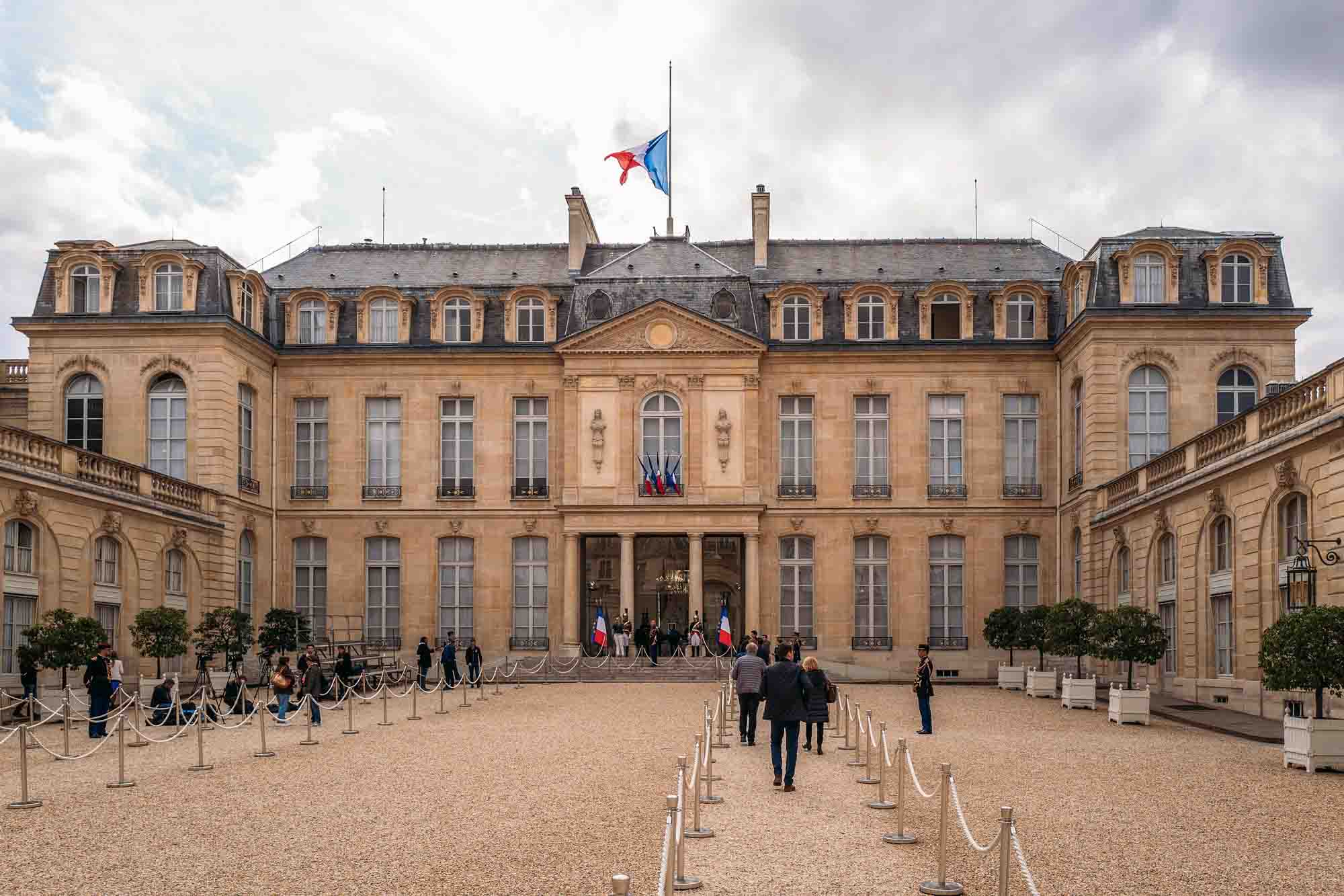17 Most Famous Buildings In Paris You Should See - Dreams in Paris