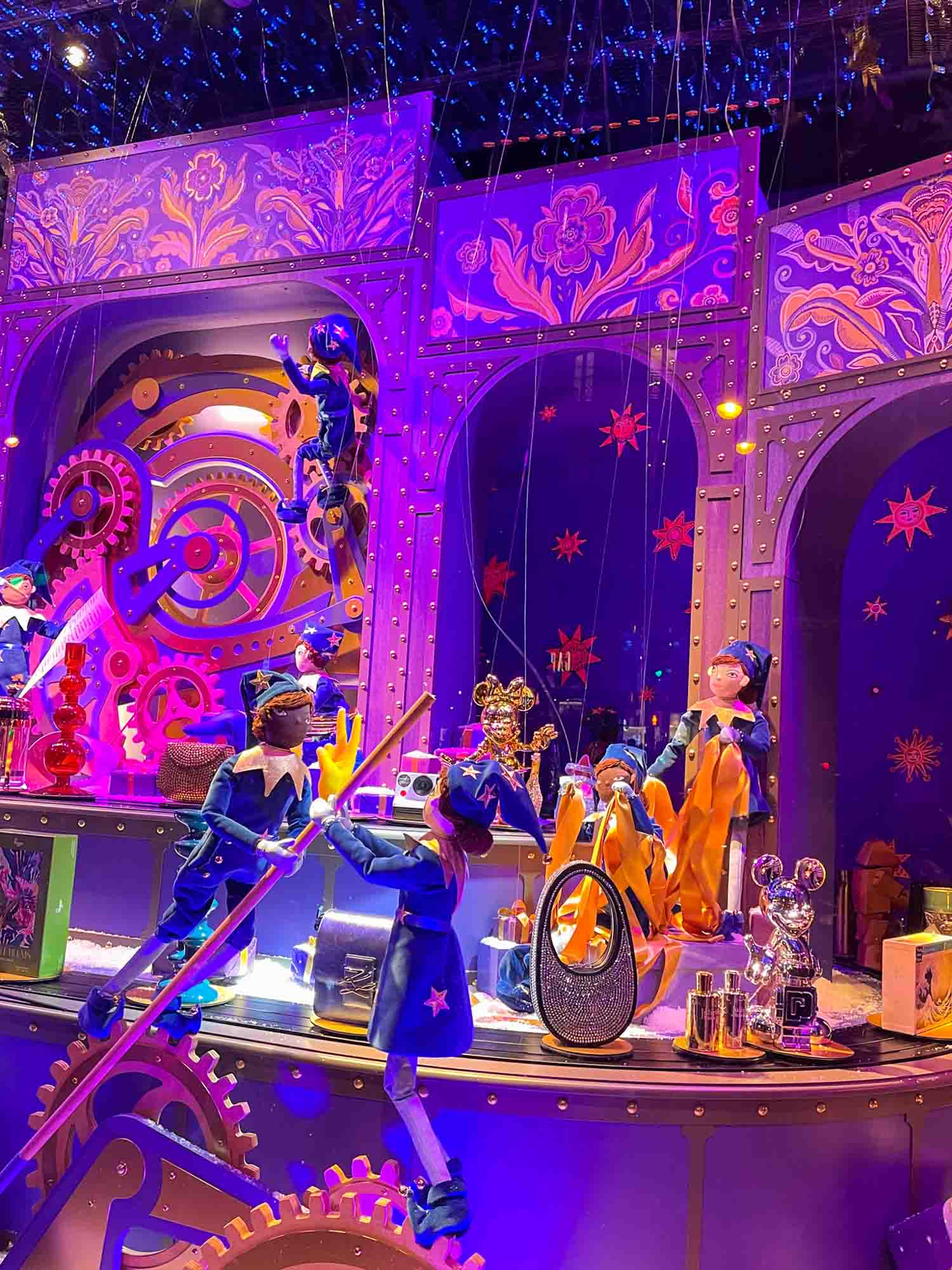15 Best Places to See Decorations and Christmas Lights in Paris ...