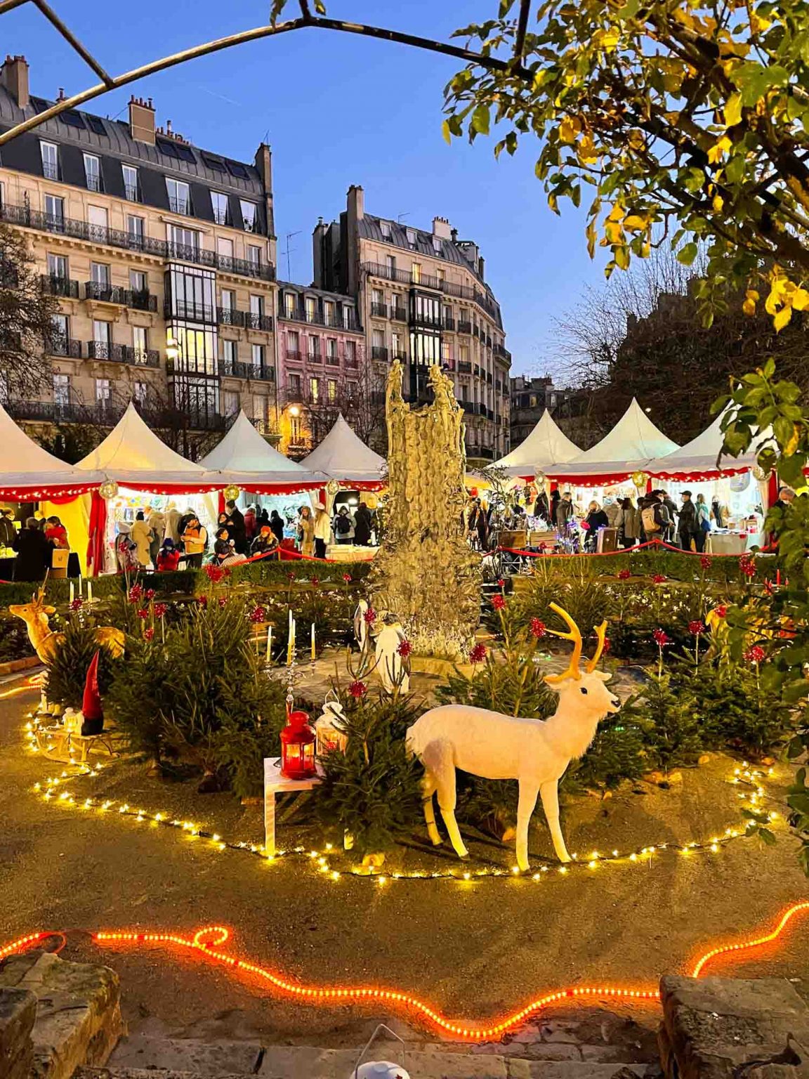 11 Best Christmas Markets In Paris You Should Visit - Dreams in Paris