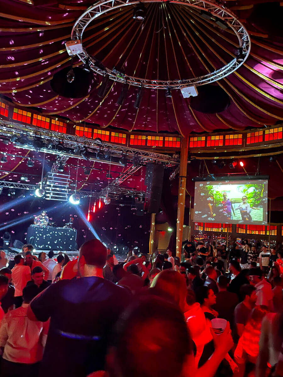 16 Best Nightclubs In Paris For A Fun Night Out - Dreams in Paris