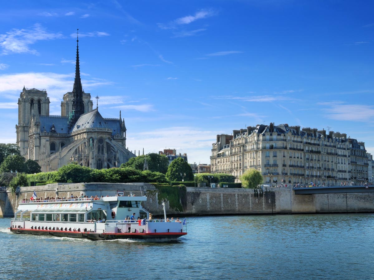 Solo Trip To Paris: 20 Best Things To Do In Paris On Your Own ...