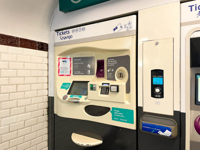 How to Use The Paris Metro In 2025 (+ Practical Tips) - Dreams in Paris